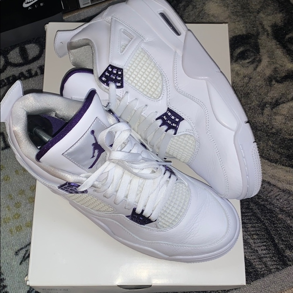 Air Jordan 4 Metallic Purple - Gem